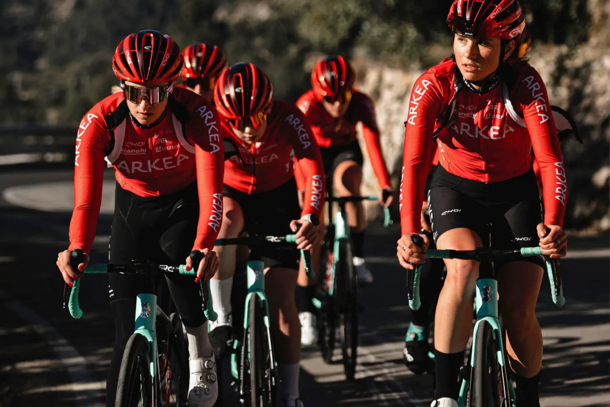 Bianchi Specialissima Areka車隊特仕版上市-單車時代CYCLINGTIME.com 自行車賽事報導、單車環島路線、新手教學